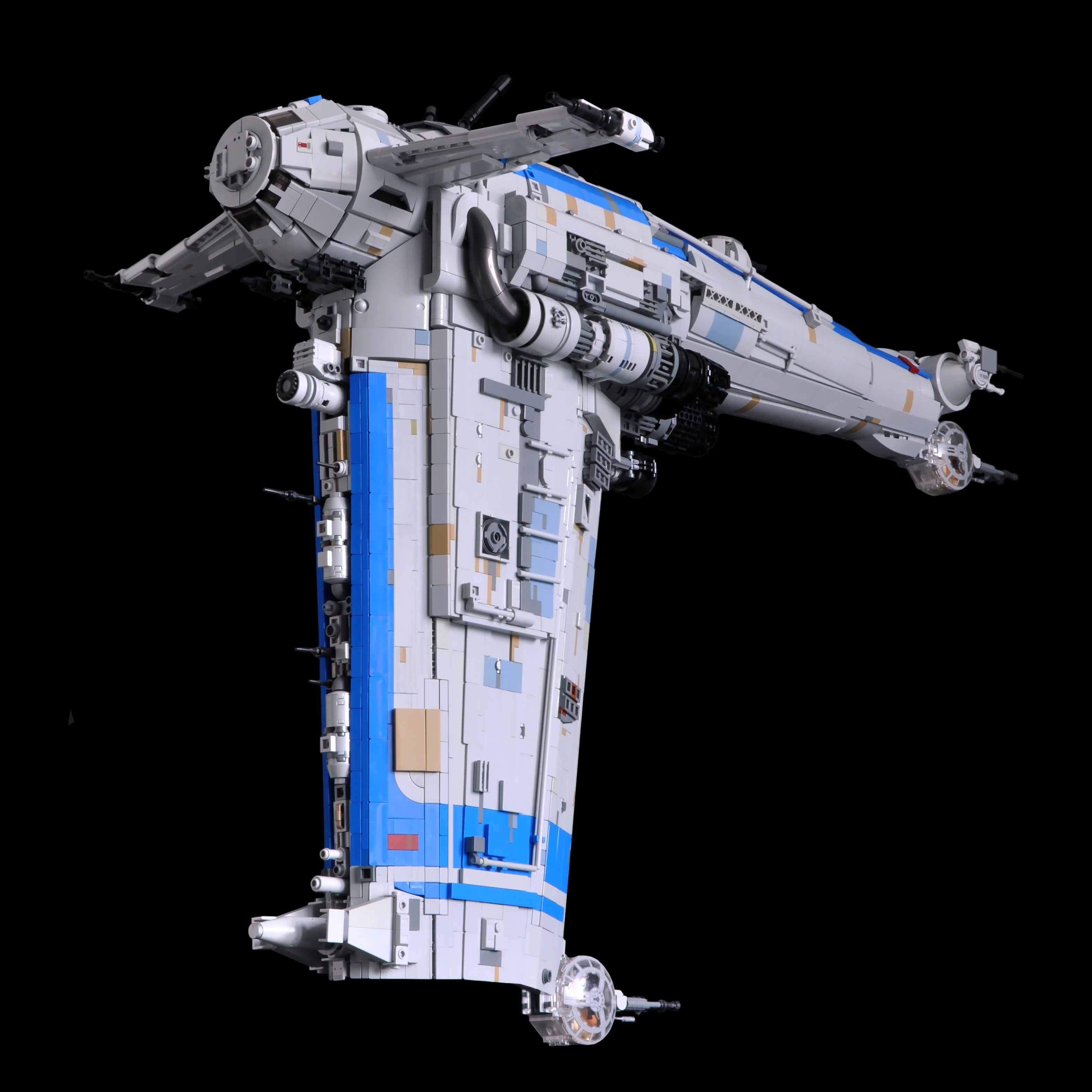 UCCS Resistance Bomber - Minifig Scale — BrickVault