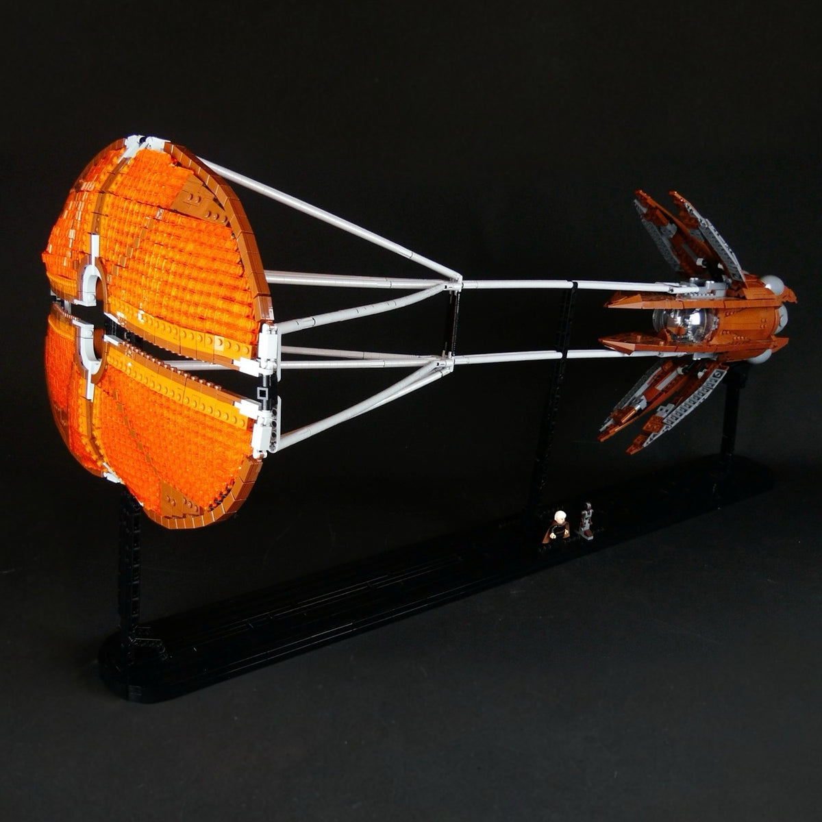 Solar Sailer - Minifig Scale — BrickVault