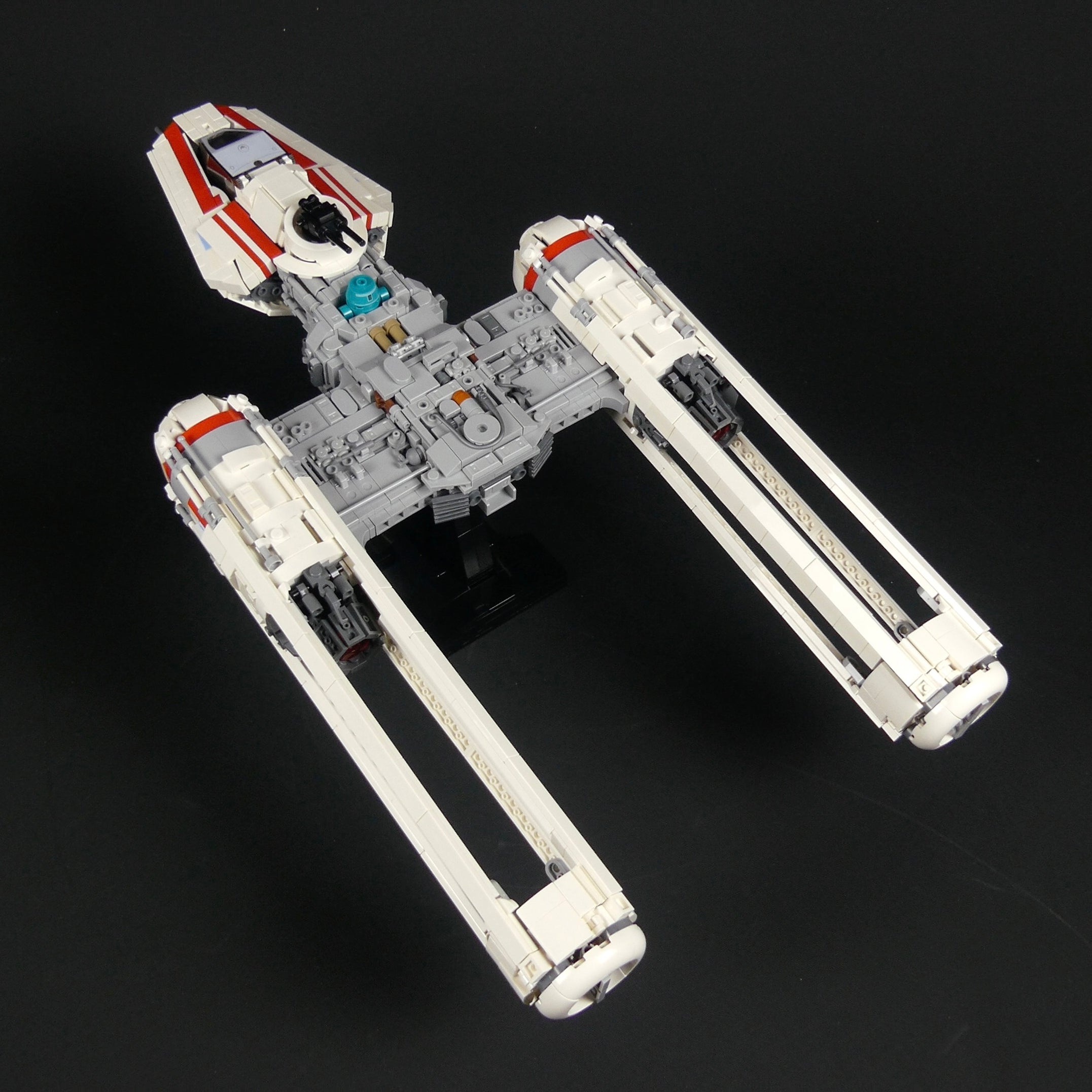 Resistance Y-Wing Starfighter - Minifig Scale — BrickVault