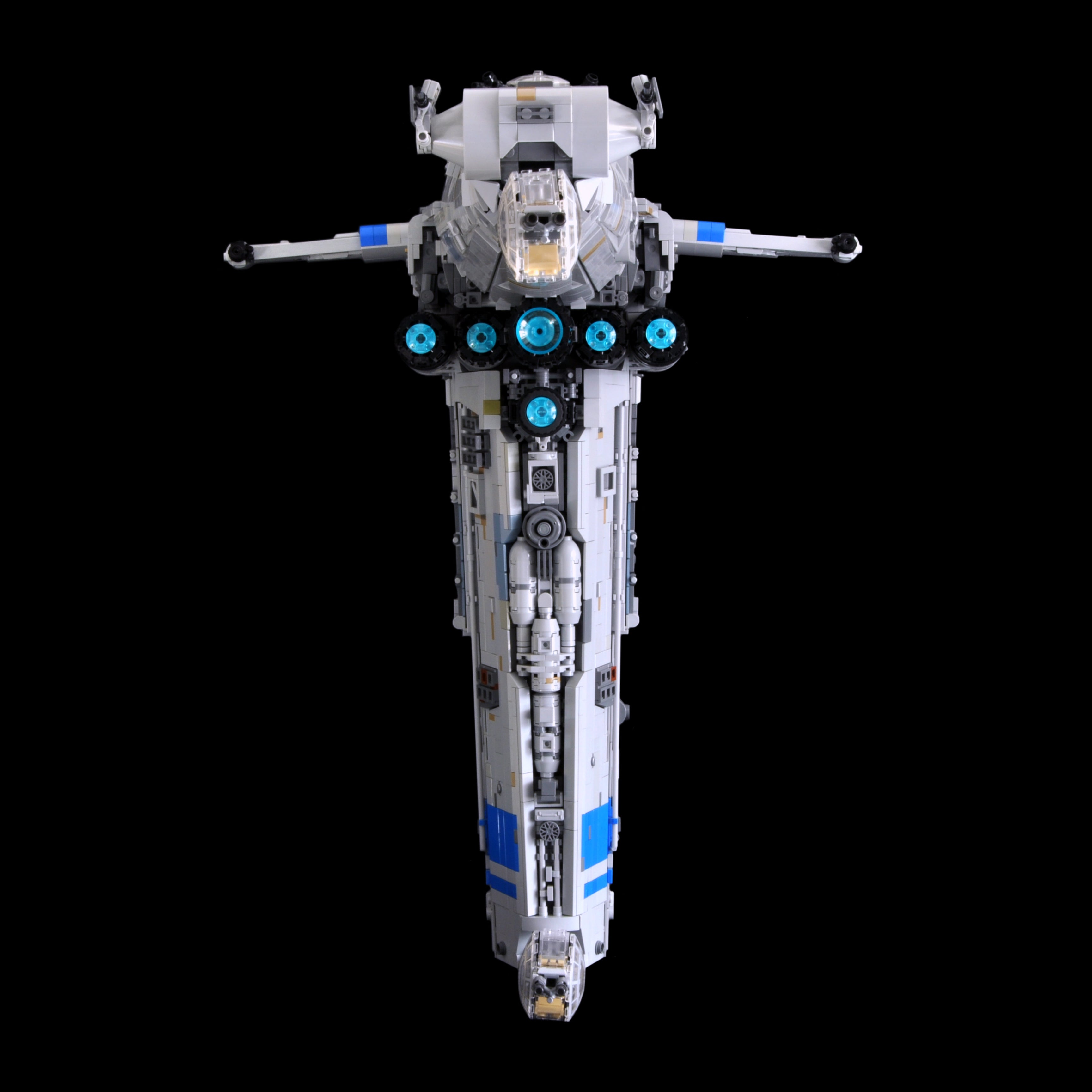 UCCS Resistance Bomber - Minifig Scale — BrickVault