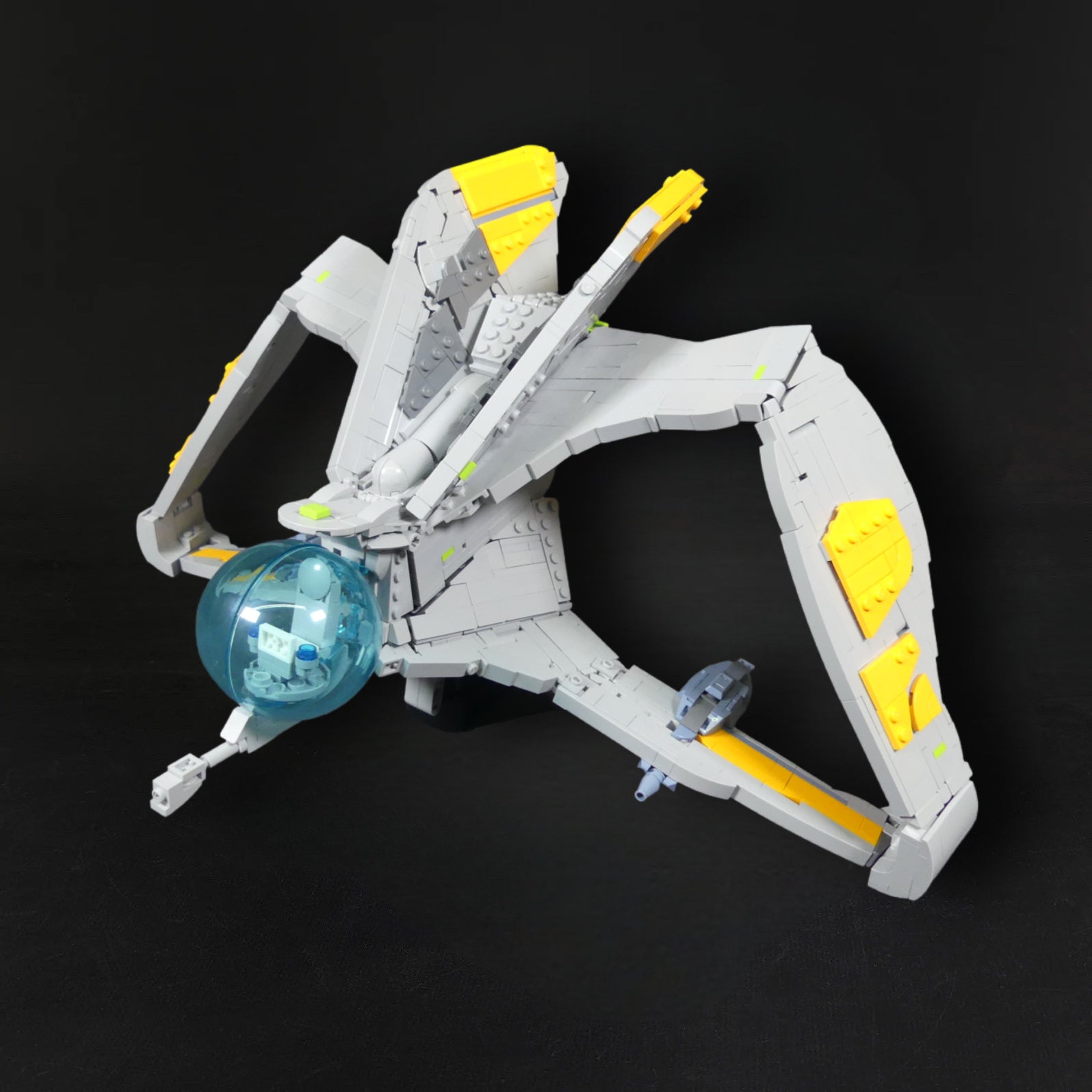 Umbaran Starfighter - Minifig Scale — BrickVault