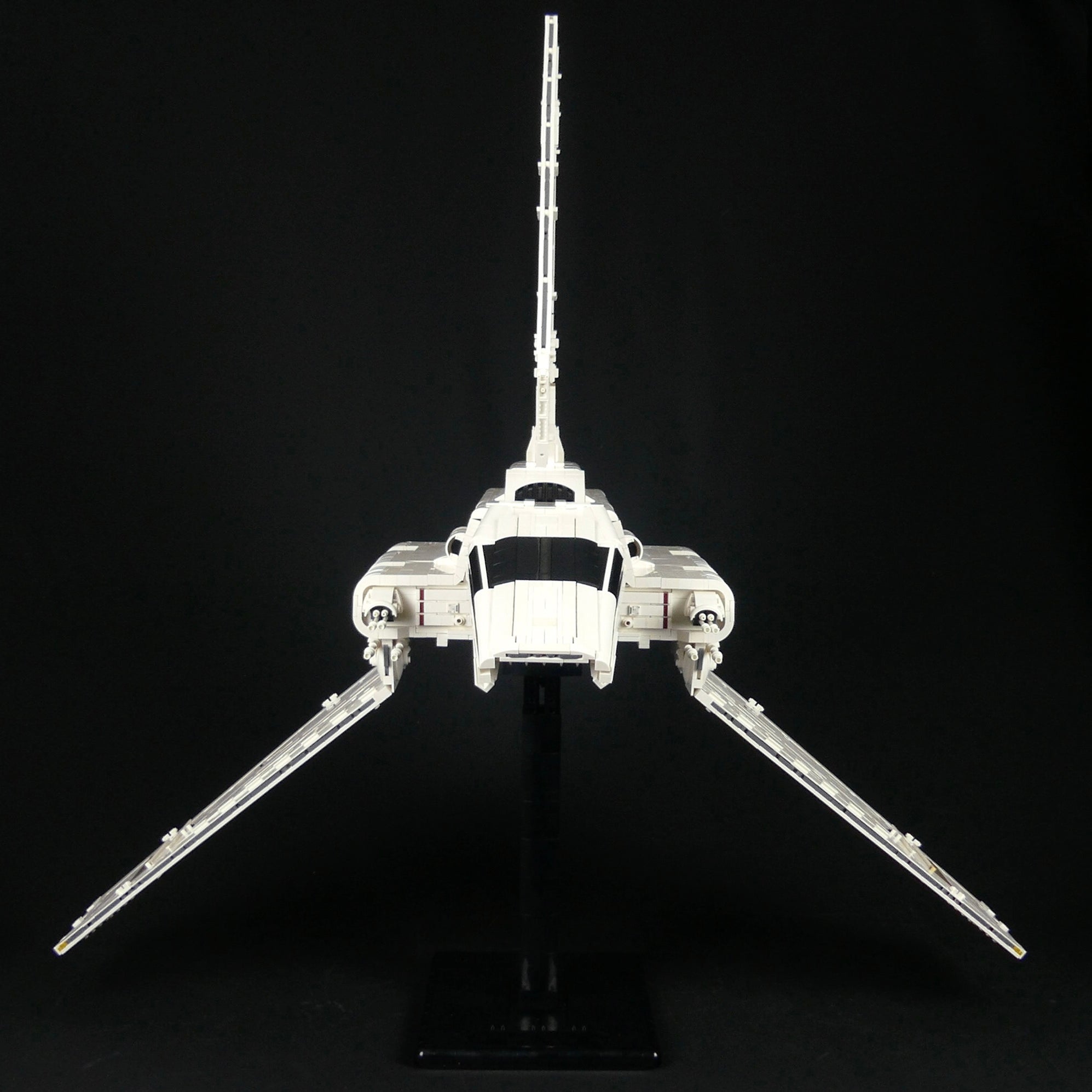 UCCS Imperial Shuttle Tydirium - Minifig Scale — BrickVault