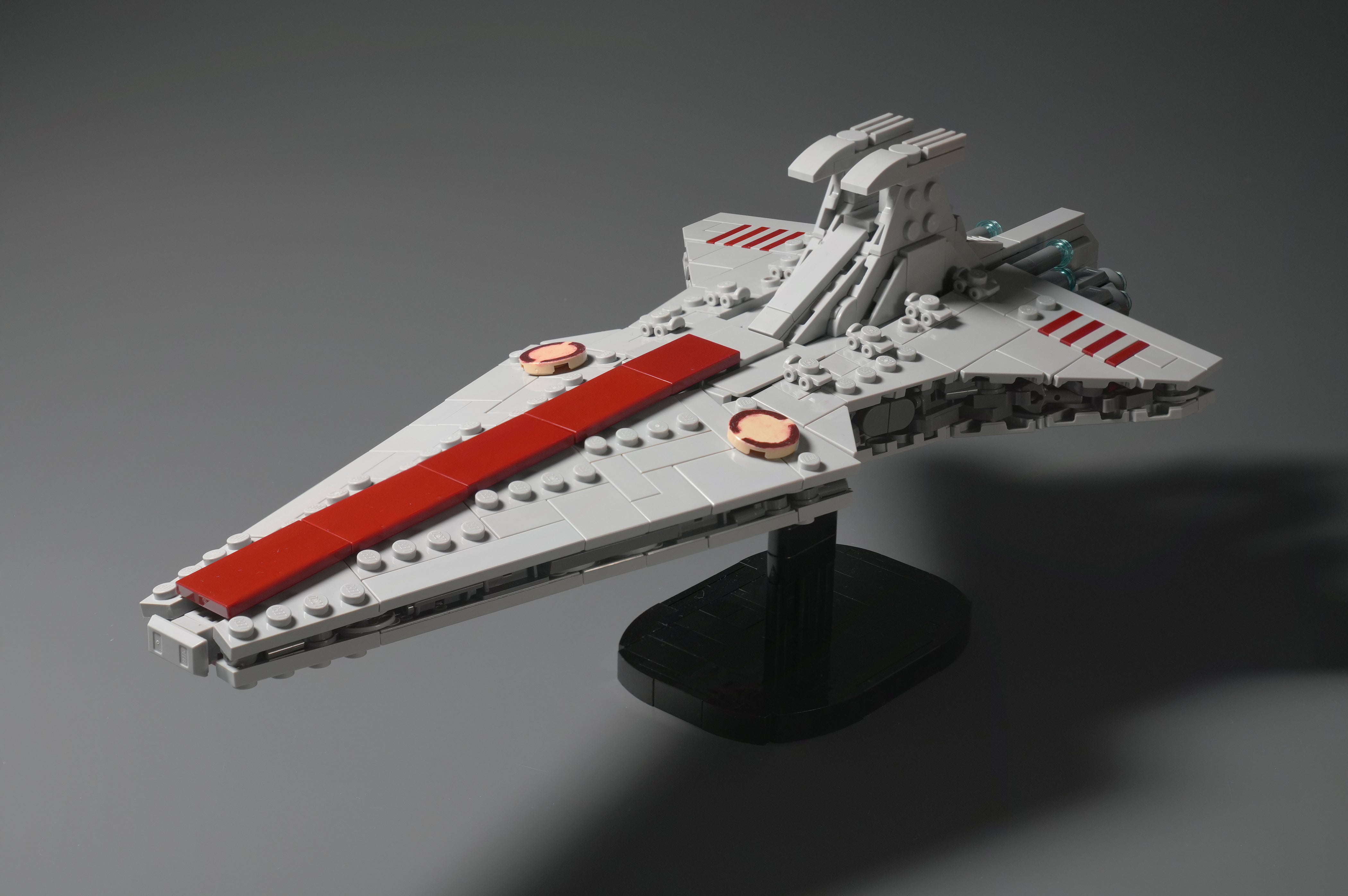 Venator-Class Star Destroyer - Midi Scale — BrickVault