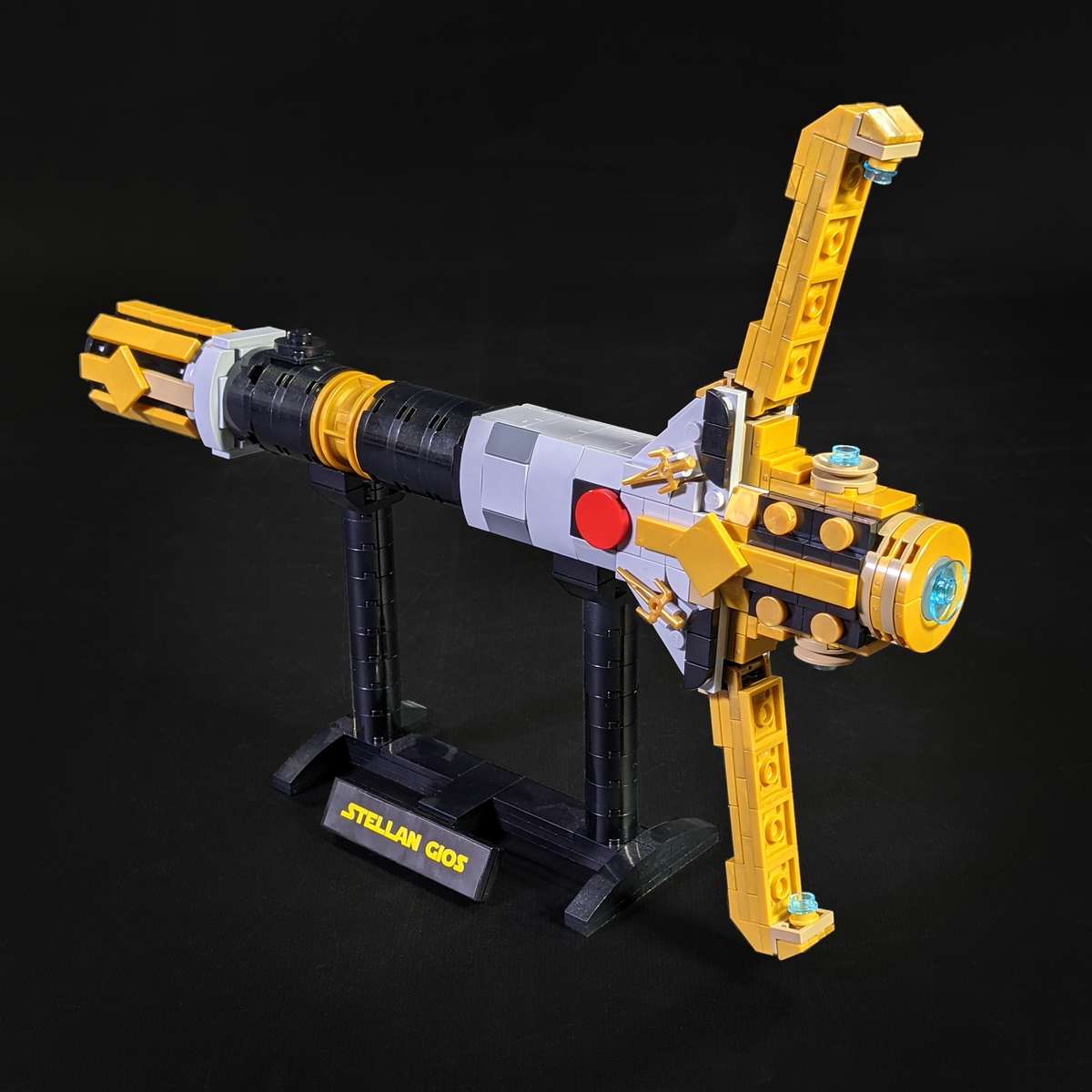 Stellan Gios Lightsaber — Brick Vault