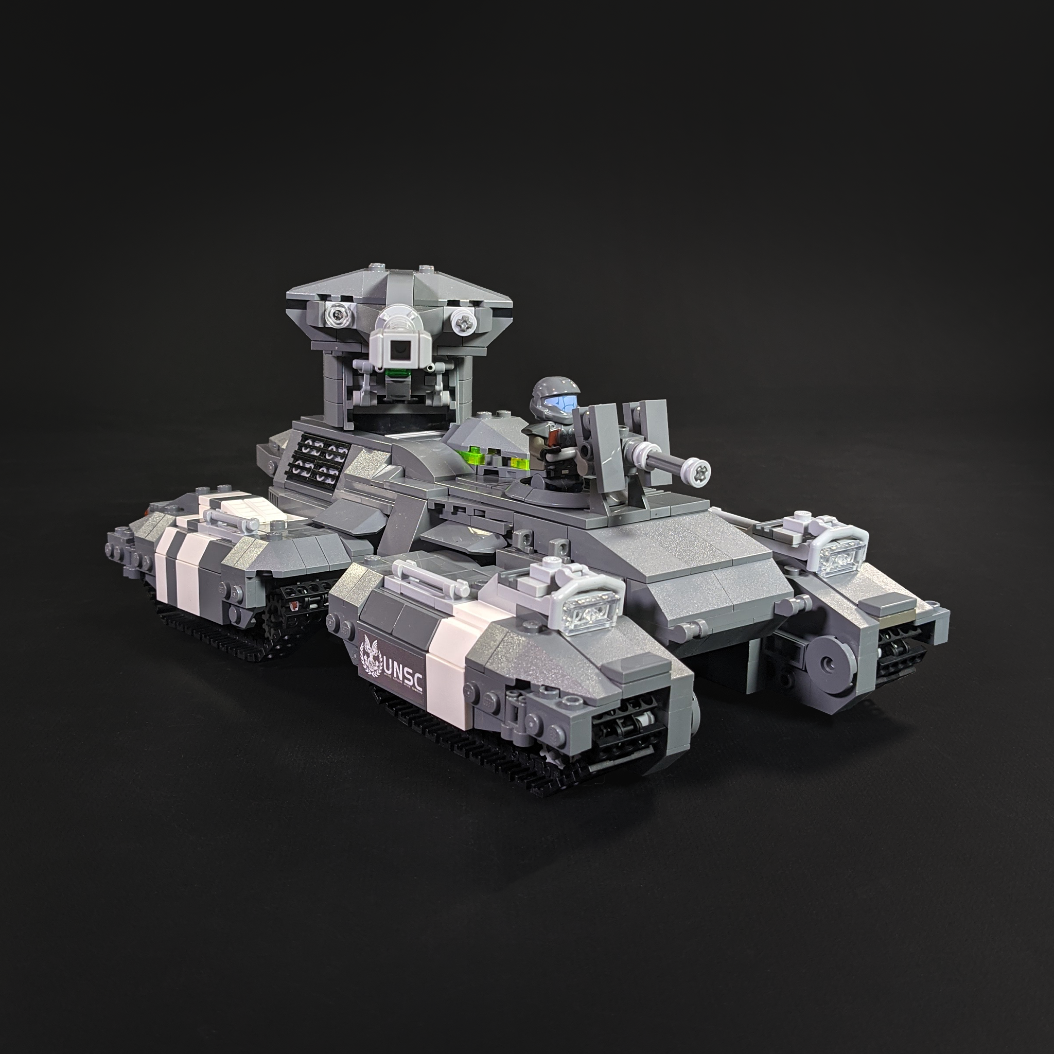 Scorpion Tank - Minifig Scale — BrickVault